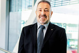 Professor Lipman receives highest honour | Jamieson Trauma Institute